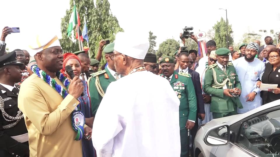 Makinde Honors FRSC Pioneer Director, Salawu, With New Car