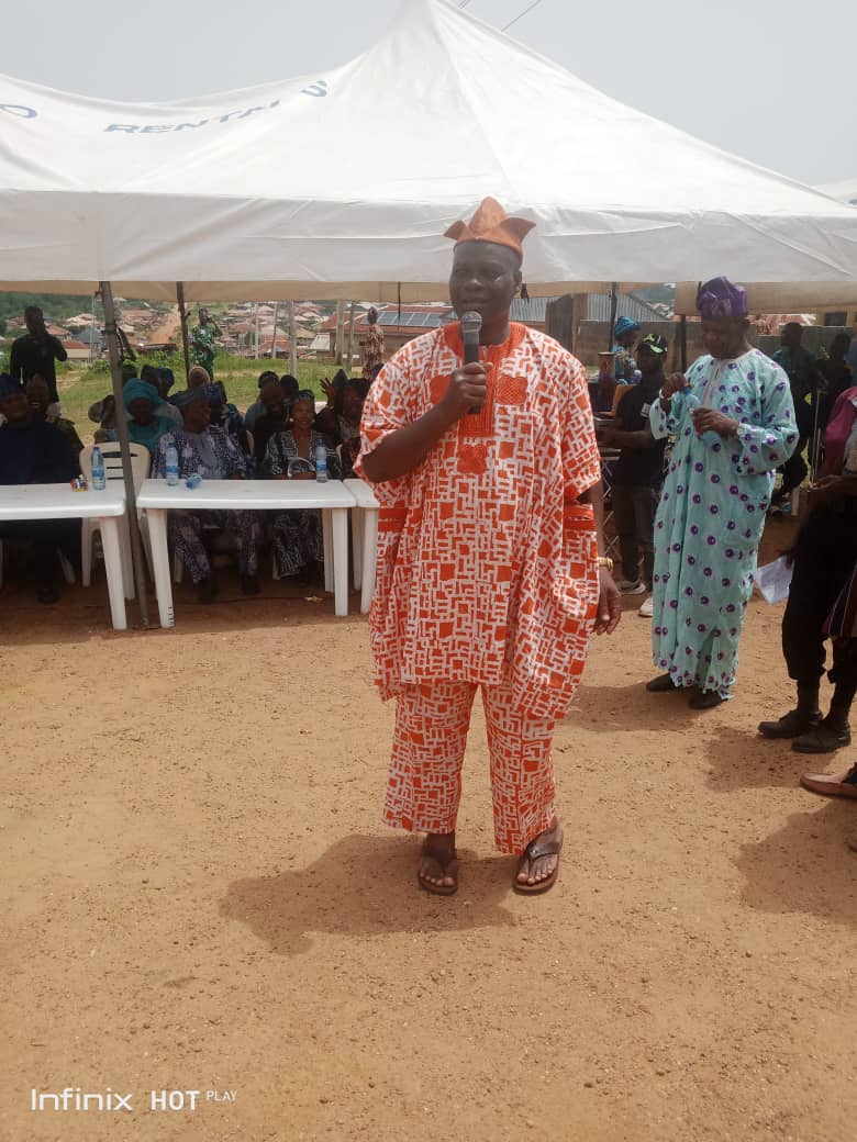 Ibadan Week: Olatubosun Leads Dignitaries to Lagelu's Tomb, Calls for ...